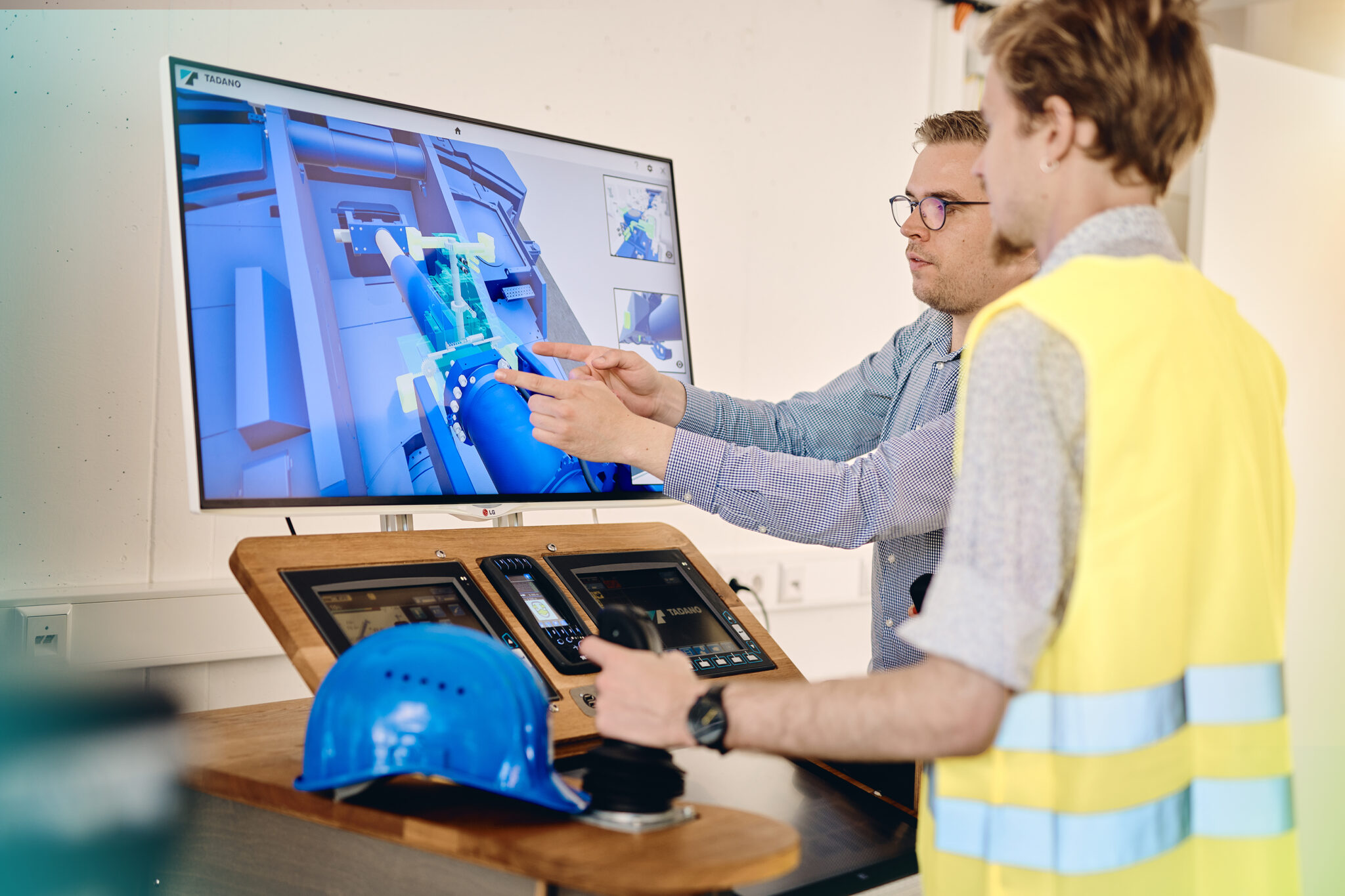 Hydrive training simulators – real machine experience with AIHydrive ...